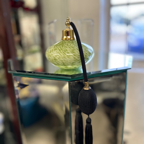 Accents | Atomizer Glass Green Bathroom Perfume Oils Aroma Therapy ...